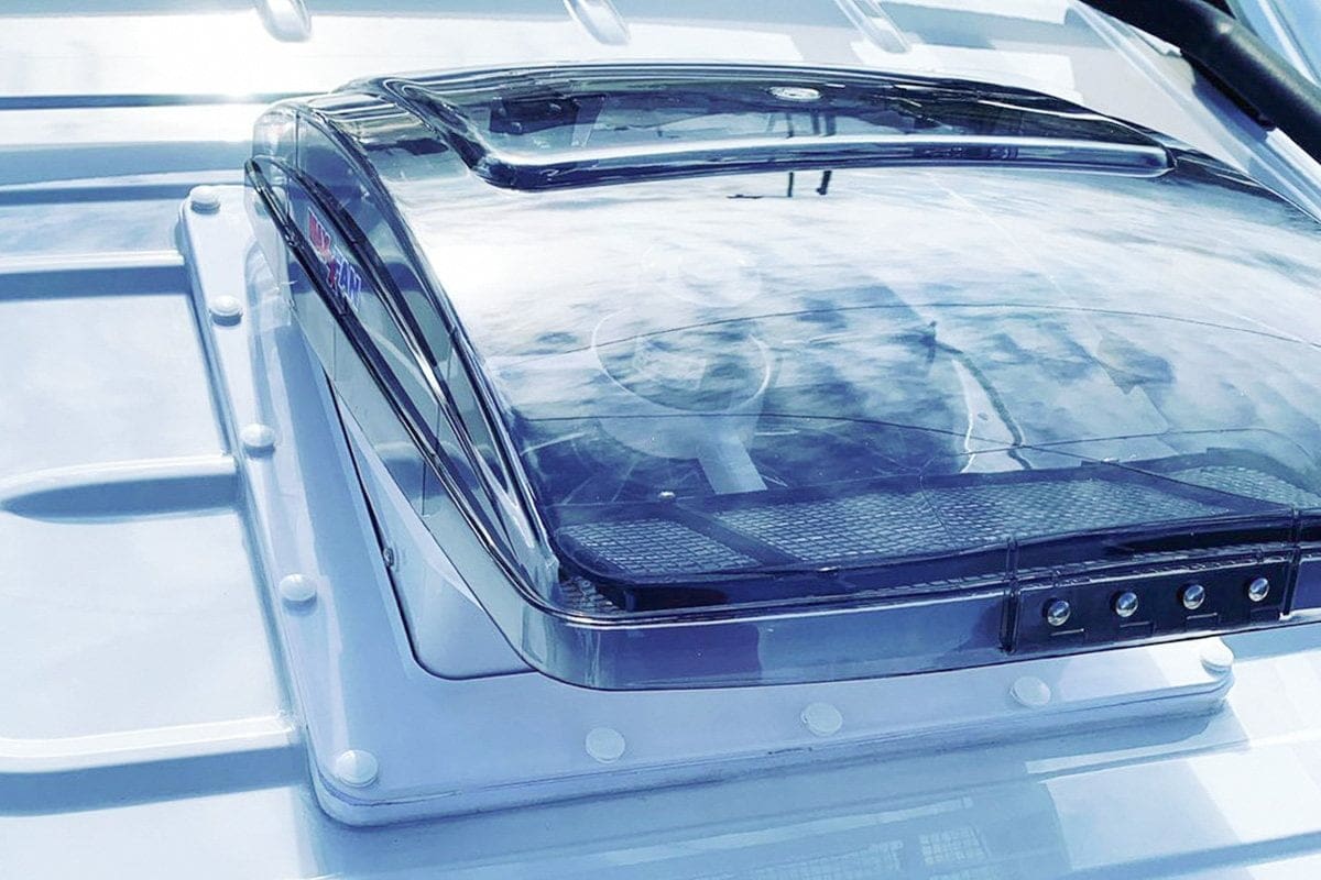 Maxxair Maxxfan Deluxe Roof Ventilation System (400 x 400) - VanPimps